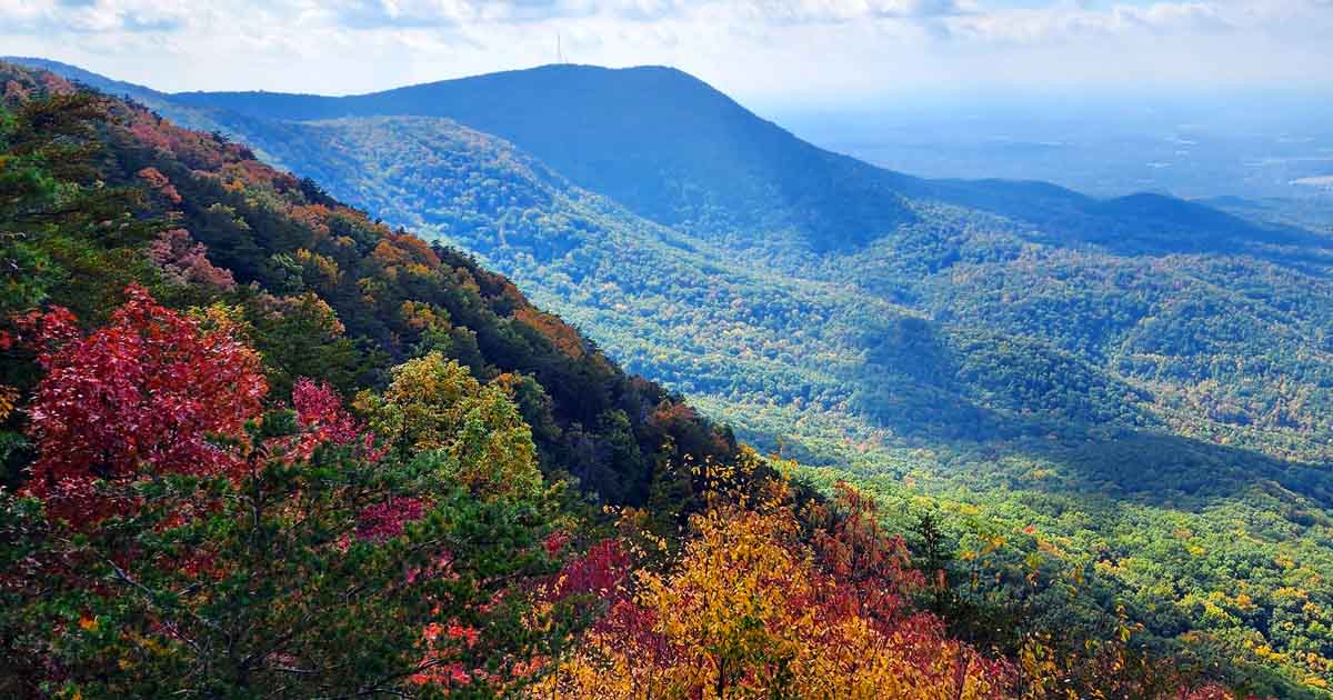 The Stunning Mountain Park In Georgia That Feels Like A Secret World