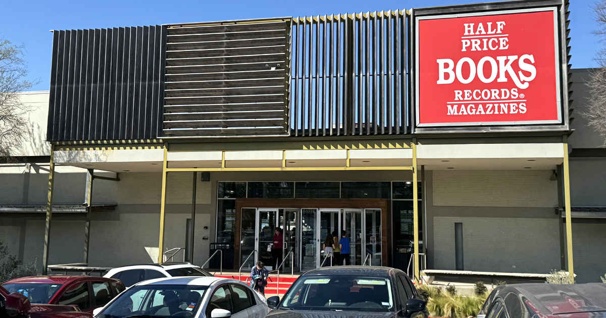 This Massive Texas Bookstore Has Thousands Of Titles At Unbelievably ...