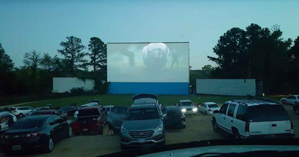 Step Back To The 1950s At These 6 Nostalgic Drive-In Theaters In Alabama