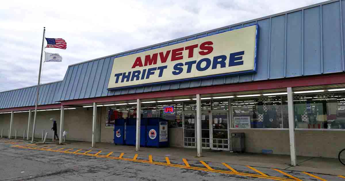8 Enormous Thrift Stores In New York Where $25 Gets You More Than You ...
