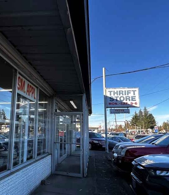 thrift stores oregon huge ftr