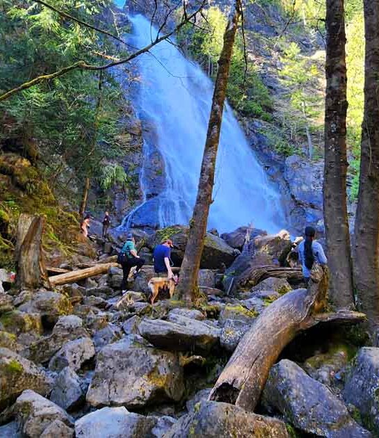 top breathtaking waterfalls washington ftr