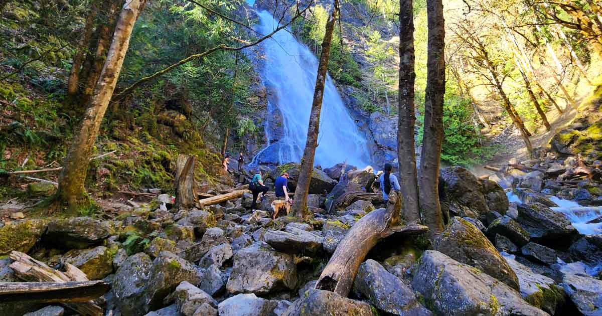 Most People Don’t Know These 6 Breathtaking Waterfalls In Washington Exist