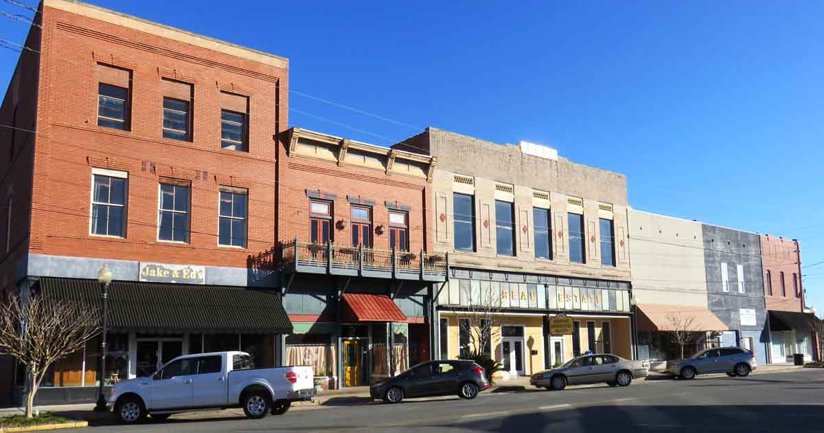 This Town In Georgia Is So Affordable, Social Security Covers Your ...