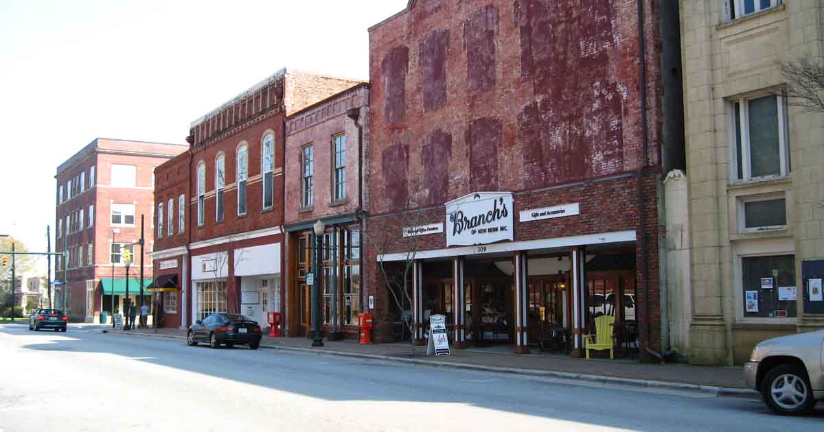 This Town In North Carolina Is So Gorgeous, You’ll Wonder Why No One ...