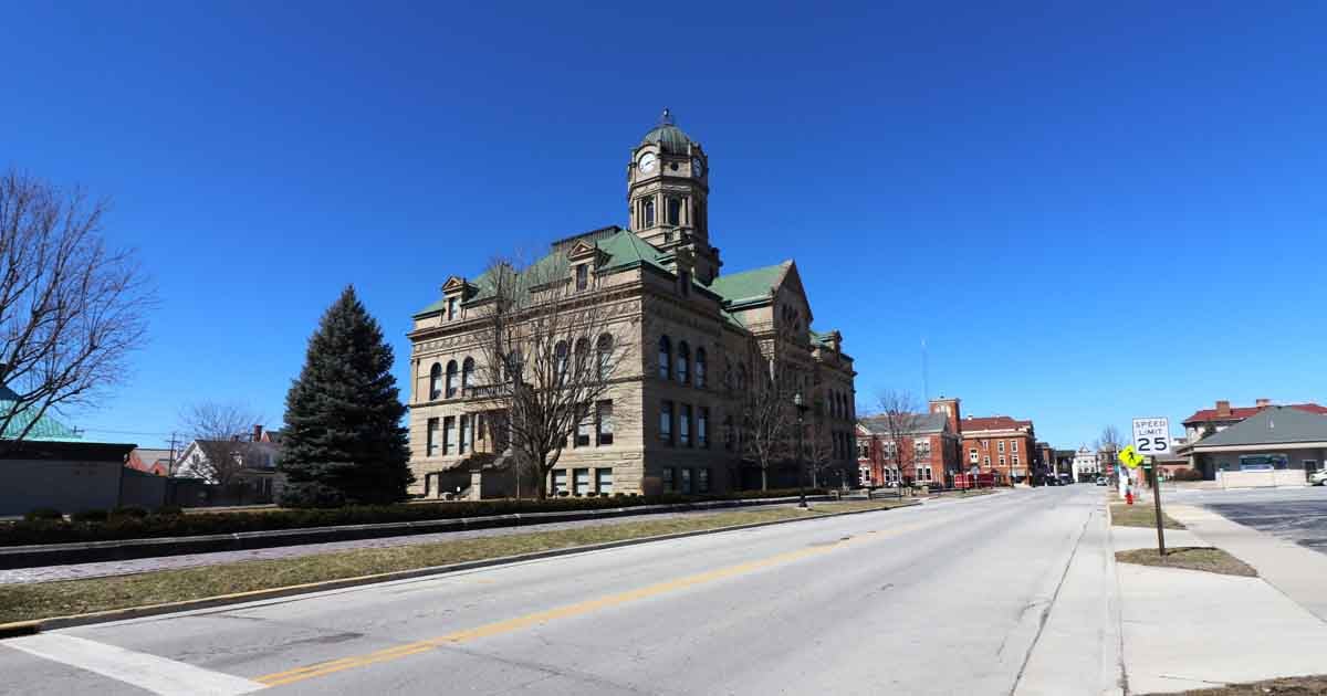 This Picture-Perfect Town In Ohio Is Every Retiree's Dream Come True