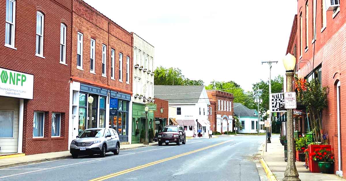 10 Underrated Small Towns In Virginia That Locals Want To Keep Secret