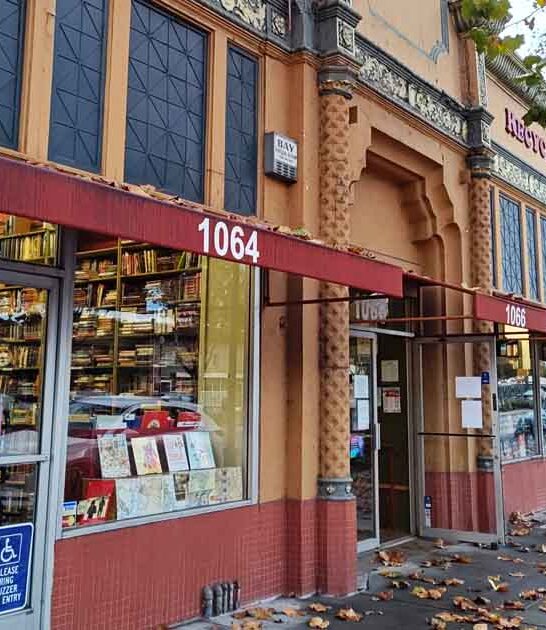 unbelievably massive california bookstore ftr