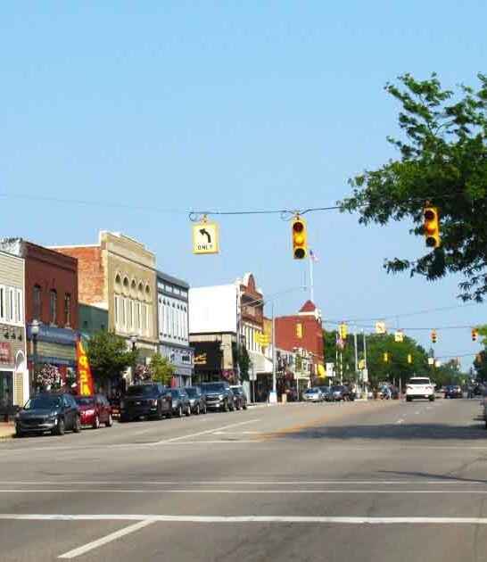 underrated getaway town michigan ftr
