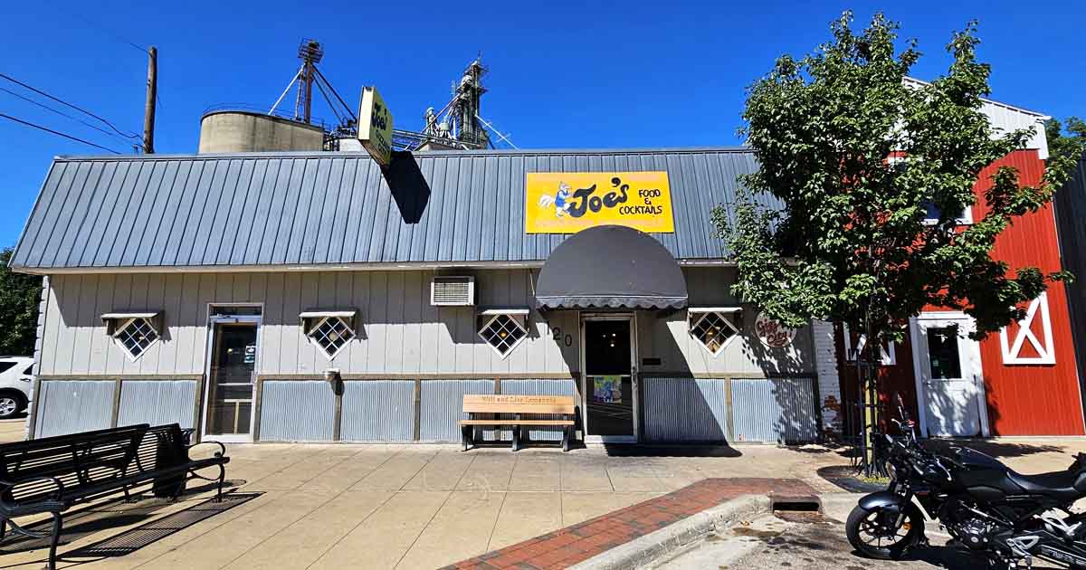 This One-Of-A-Kind Michigan Restaurant Is Unlike Anything You've ...