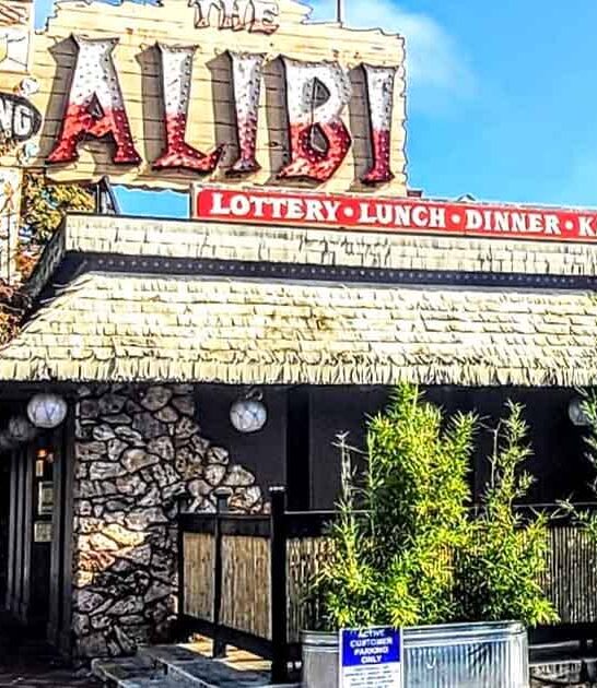 unique tiki bar oregon ftr