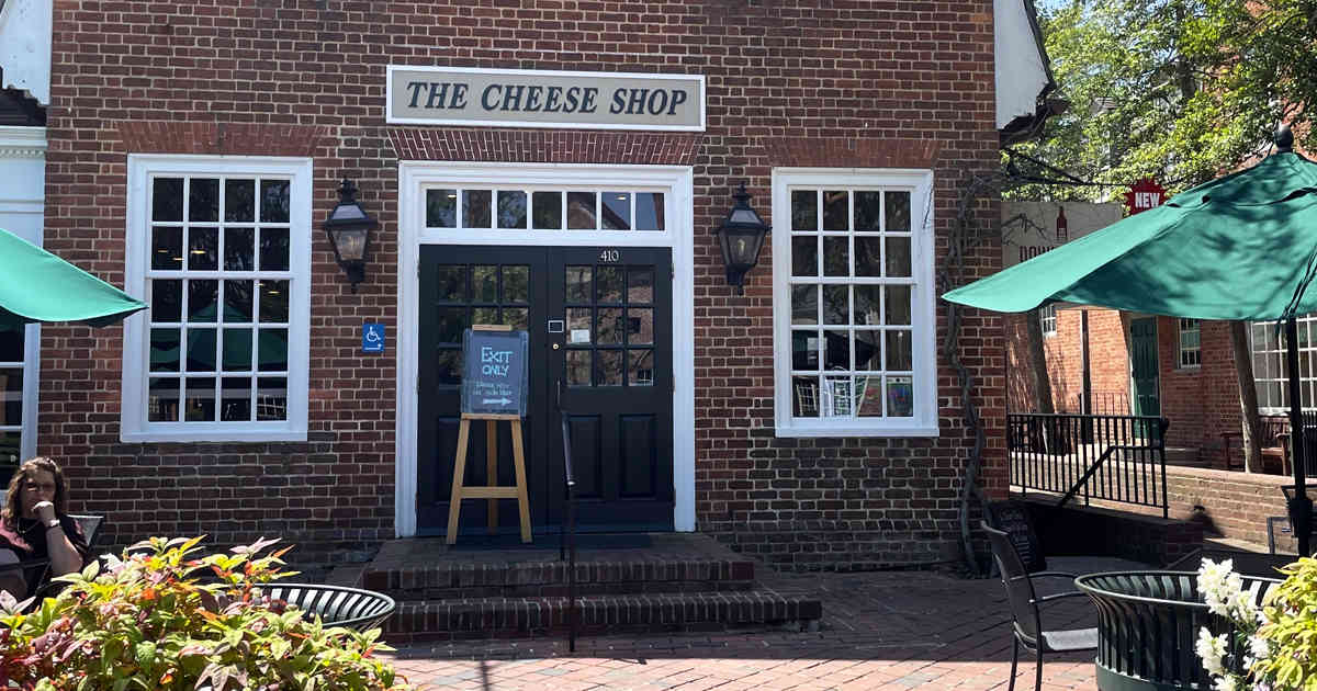This Unassuming Virginia Shop Has Been Serving The Most Perfect ...