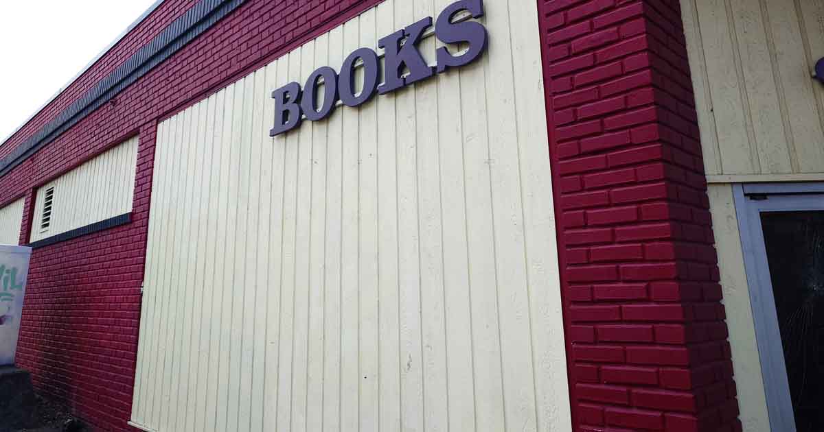 The Incredible Bookstore In Washington Where Everything Is A Steal