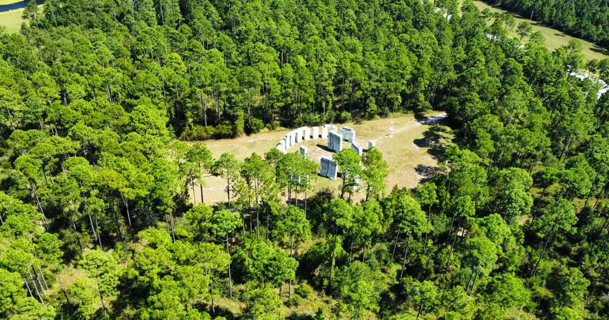 One Of America's Weirdest Roadside Attractions Is Hiding In Alabama