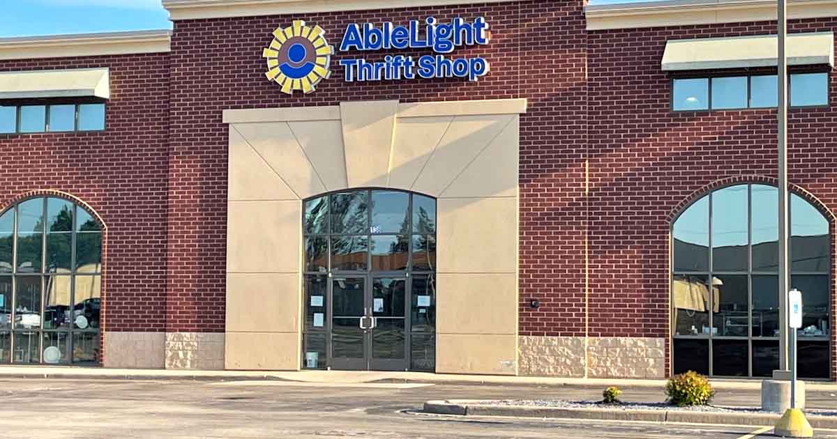 10 Enormous Thrift Stores In Wisconsin Where $25 Gets You More Than You ...