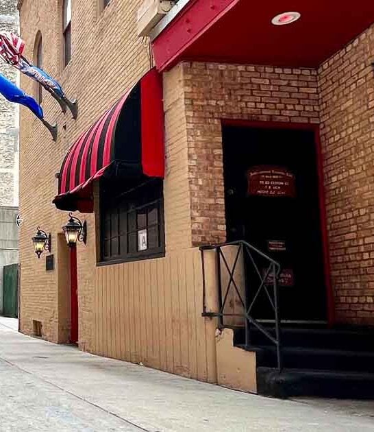 wonderfully weird restaurant wisconsin ftr