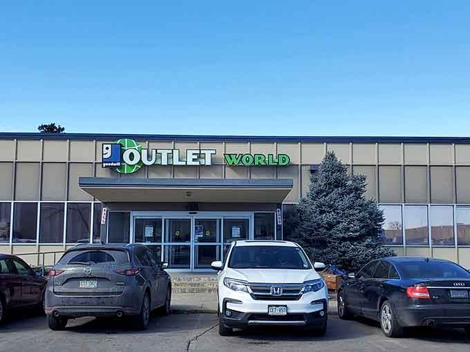 The unassuming exterior hides a treasure trove where bargain hunters gather for the ultimate thrifting adventure.