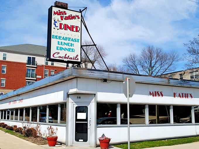 That classic diner architecture isn't just for show &ndash; it's a promise of good things to come.