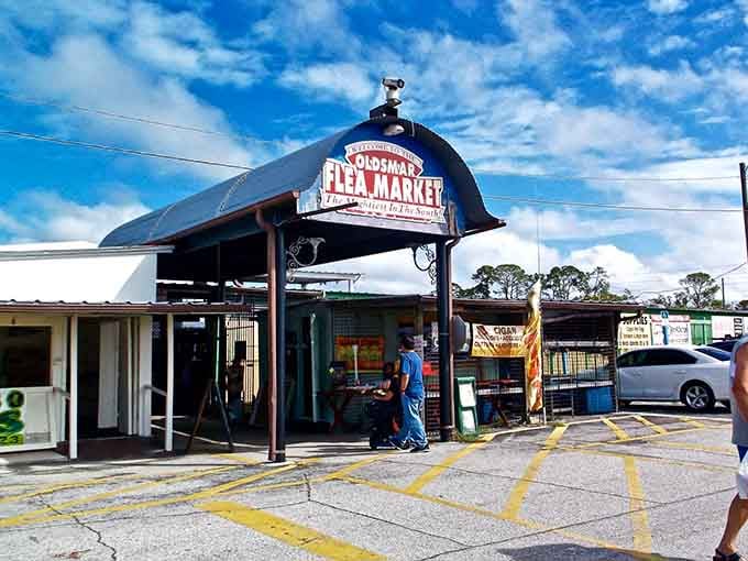 The iconic sign beckons bargain hunters and treasure seekers with promises of discoveries that'll make your weekend worthwhile.