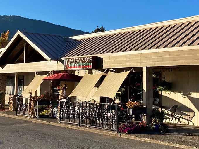 Strip mall exterior, Italian heart inside—Paisano's proves that culinary magic doesn't need fancy real estate to thrive beautifully.