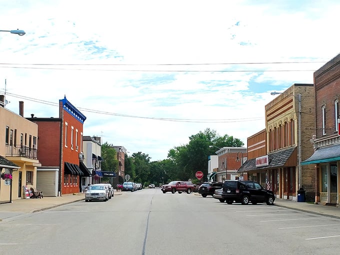 Wide-open streets and preserved storefronts create that rare small-town feeling where parking is easy and stress is optional.