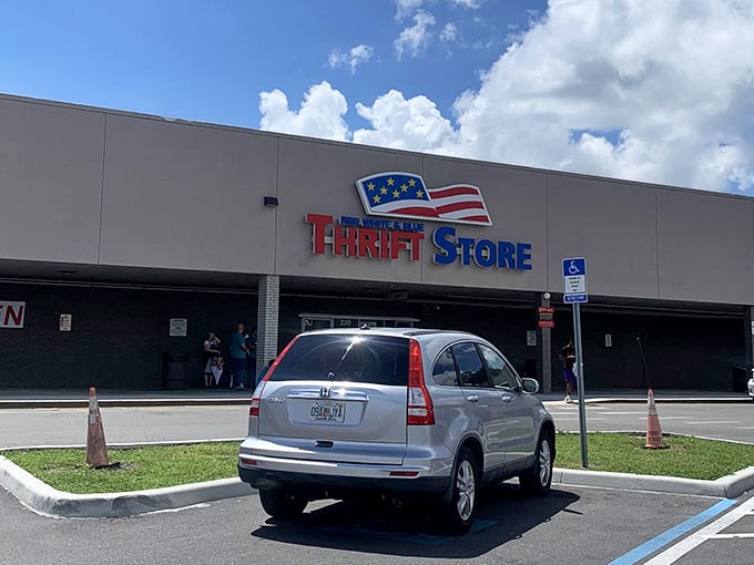 That patriotic storefront isn't just decoration, it's a promise of American-style bargain hunting at its finest.