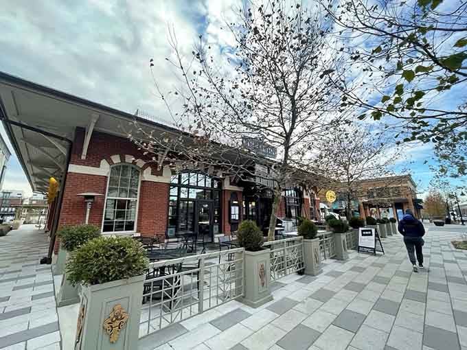 The exterior promises comfort food adventures, and trust me, it delivers on every delicious word of that promise.