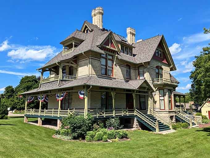 This Victorian masterpiece looks like it wandered off a movie set and decided Appleton was home.