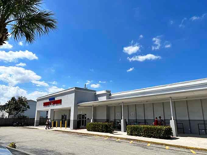 That beautiful Florida sky above promises perfect weather for discovering your next favorite vintage find inside.