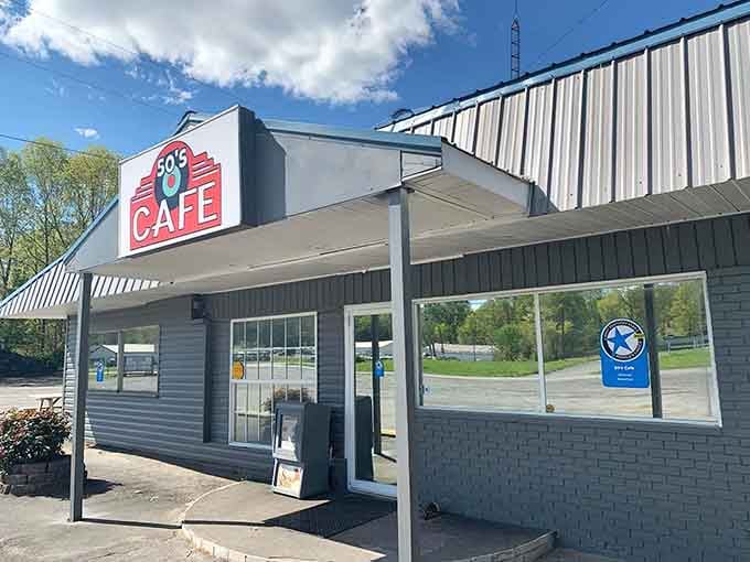 That cheerful sign out front promises good times and even better food inside this retro gem.