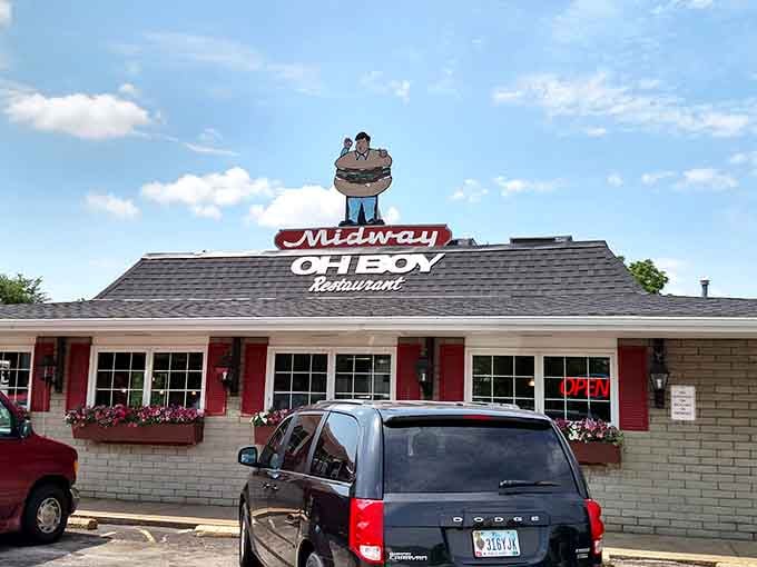 That iconic rooftop mascot has been making drivers smile and stomachs rumble since they first spotted it from the road.