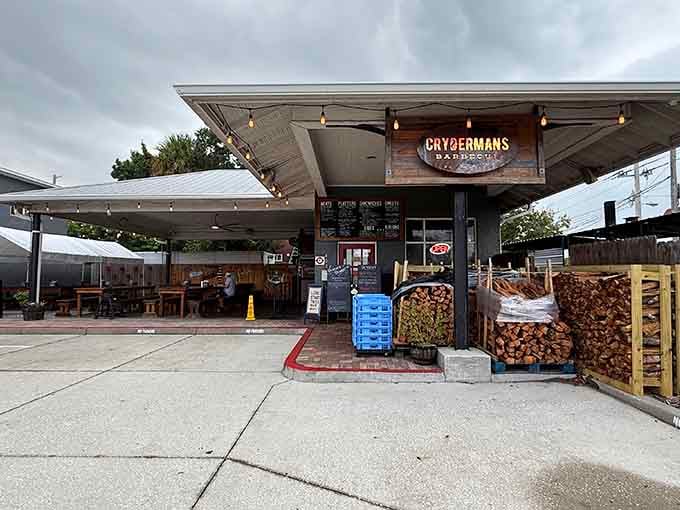 This unassuming spot proves Florida's barbecue scene deserves serious respect, one perfectly smoked brisket at a time.