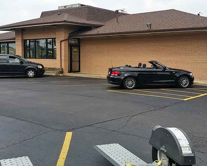 That unassuming brick exterior hides some of the best Greek food in the Chicago suburbs, proving curb appeal is overrated.