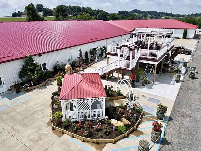 Your treasure-hunting paradise awaits under that distinctive red roof, where bargains and discoveries stretch as far as the eye can see.