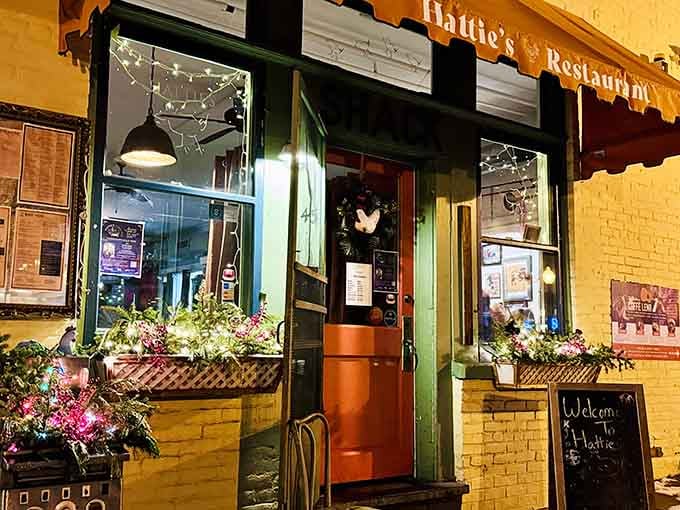 When the sun sets, those flower boxes and welcoming glow promise the kind of meal worth canceling other plans for.