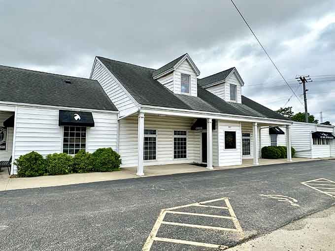 That white exterior might look unassuming, but inside waits comfort food that'll ruin chain restaurants forever.