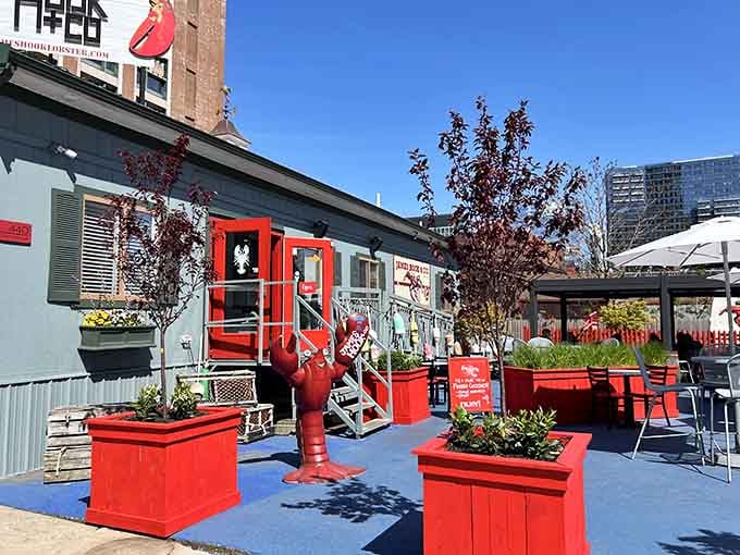 That cheerful cottage-style building with the giant red lobster is your beacon to seafood paradise on the waterfront.