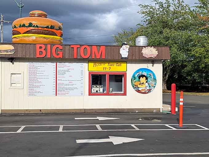 That giant burger on the roof isn't just decoration, it's a promise this place intends to keep deliciously.