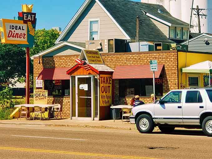 Since 1949, this cozy Minneapolis gem has been serving up big flavors. A must-visit for any classic diner fan!