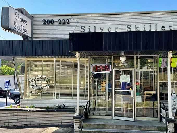 That retro architecture isn't just for show&mdash;it's a beacon calling you home to breakfast done right.