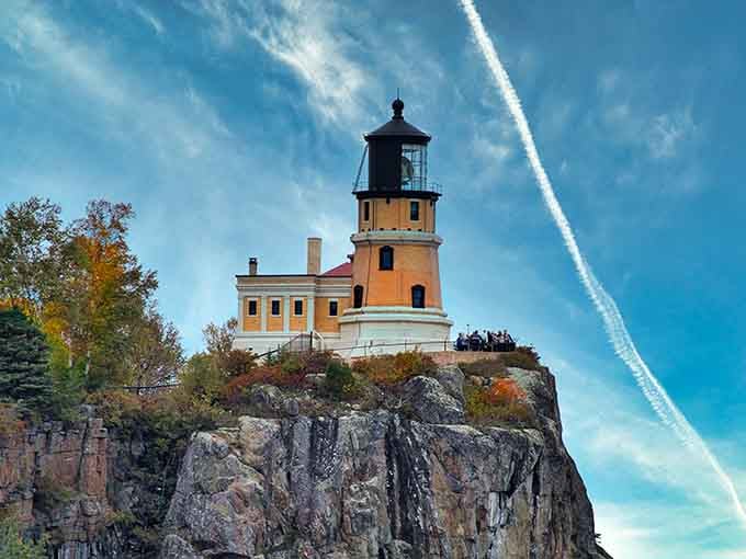 Perched on a cliff like it's auditioning for a postcard, Split Rock Lighthouse absolutely nails the dramatic entrance.