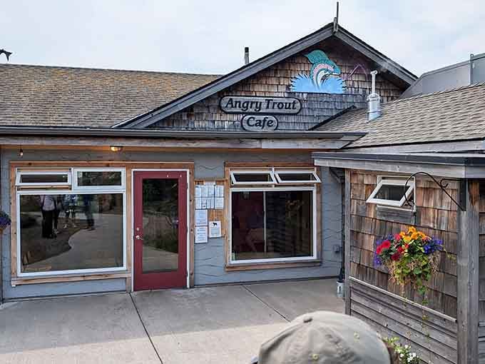 Those open windows aren't just for show, they're your invitation to dine with Lake Superior as your companion.