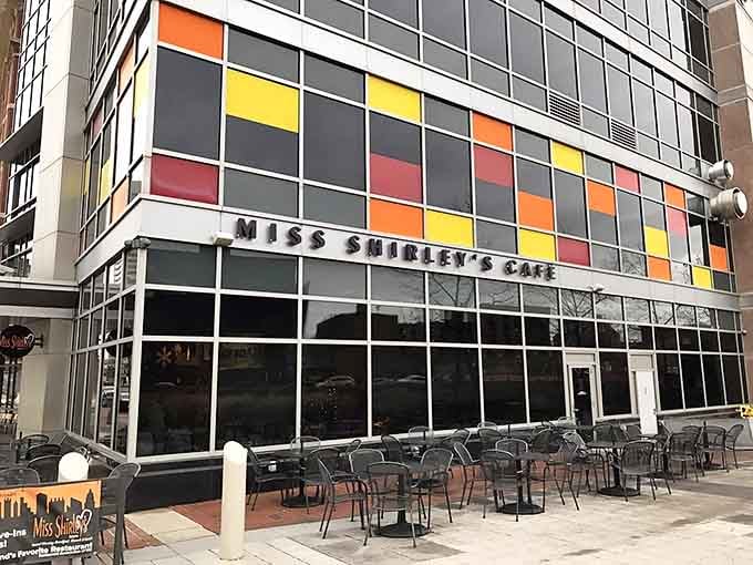 When a building looks this cheerful, you know the breakfast inside takes itself seriously without being serious.