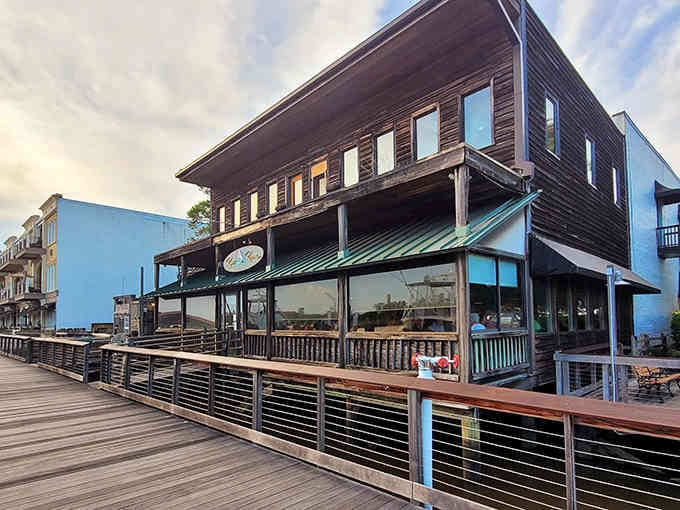 The River Room sits pretty on Georgetown's Harborwalk, ready to feed you while the Sampit River does its thing.