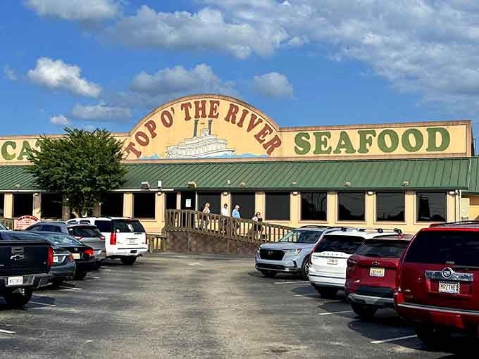 That classic riverside charm starts right here, where good food and better views have been neighbors for years.