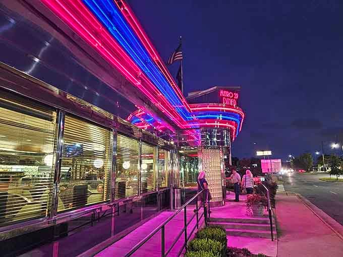 When a building glows like this at night, you know the food inside means serious business.