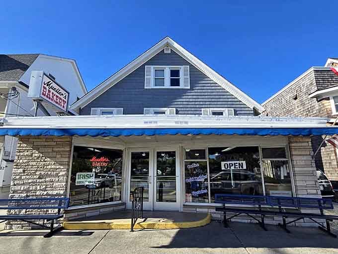 That blue awning has been beckoning hungry souls since the 19th century, and it still works like magic.