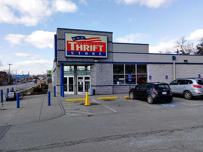 That patriotic sign isn't just for show, it's your beacon to bargain hunting glory along Route 65.