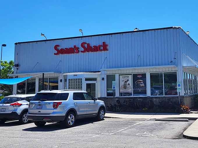 That retro signage against the blue sky practically screams "affordable comfort food lives here" louder than your GPS ever could.