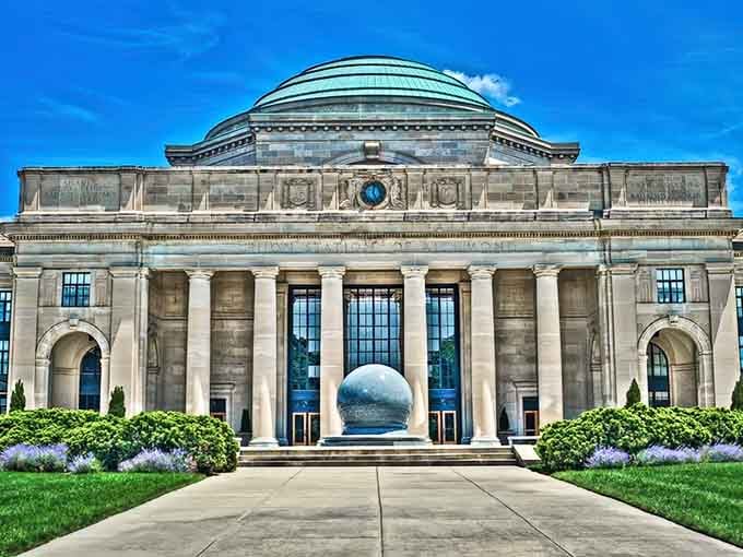 That gleaming dome isn't just architectural eye candy, it's your portal to galaxies far, far away.